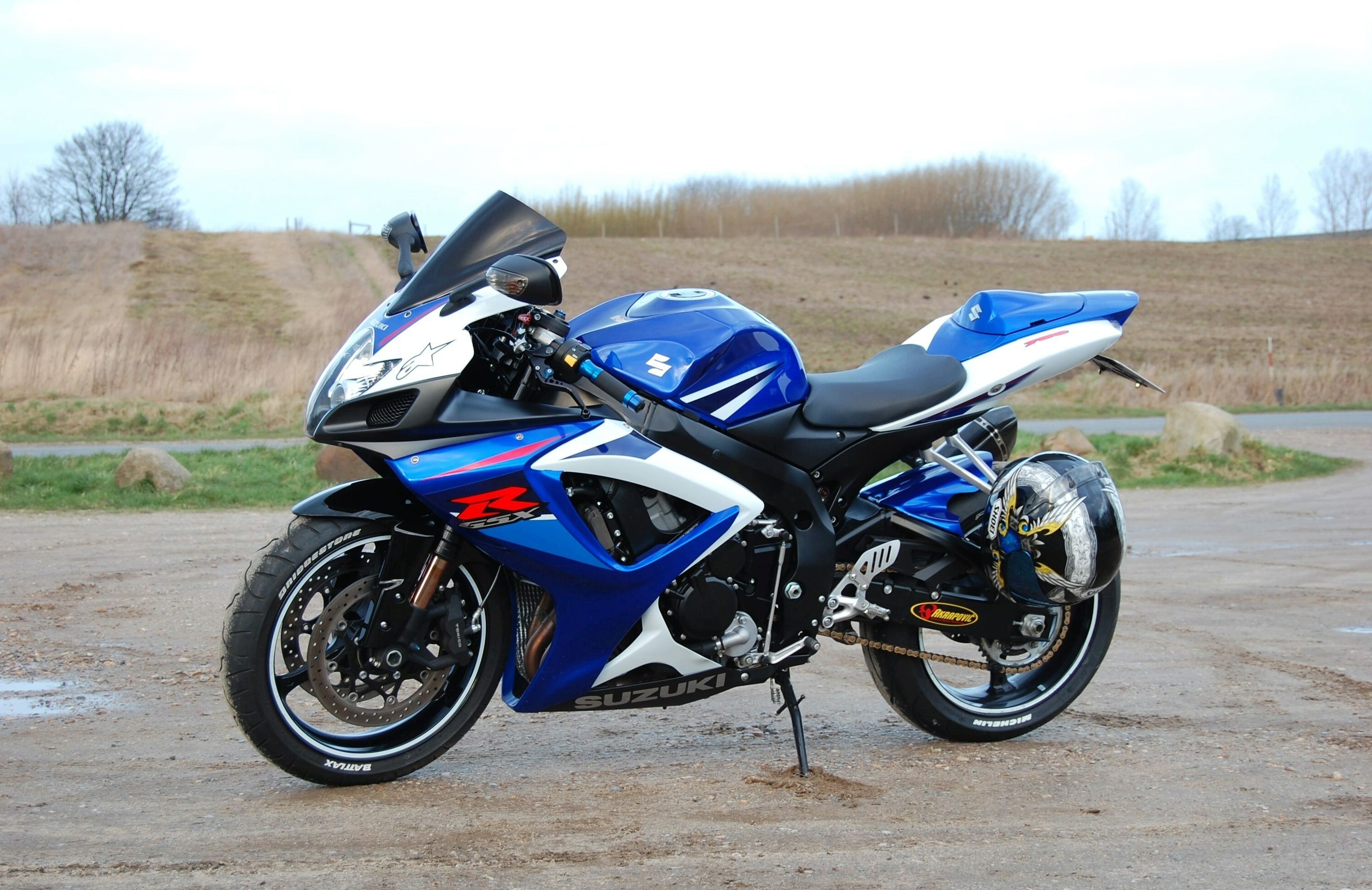 Suzuki Gsxr 750 Wallpaper 61 Images Suzuki Gsxr 750 Wallpaper 61 Images